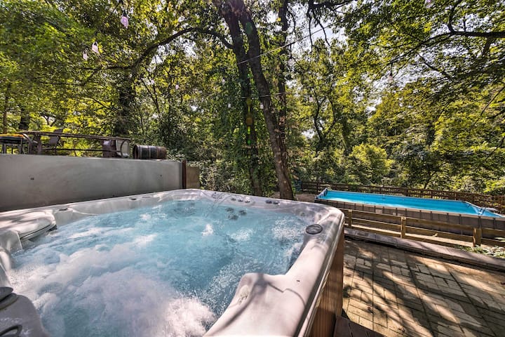 Secluded Property W Pool And Hot Tub - Alton, IL