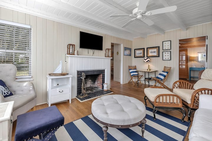 3 Bedroom Cottage With Shared Pool! - St. Simons Island, GA