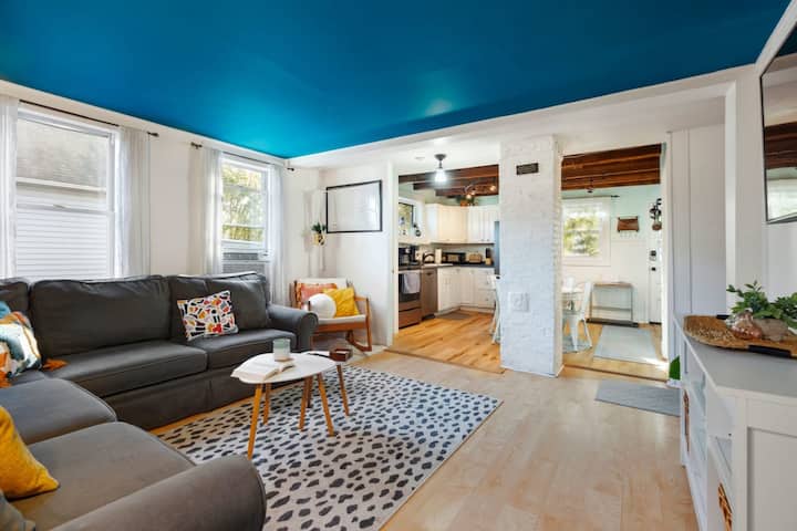 West End | Pet Friendly | Fenced-in Yard | Grill - Portsmouth, NH
