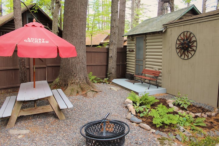 Little Pine Sleep Cabin - Elbow Lake, Millinocket