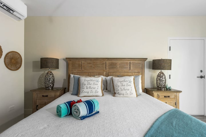 The One Love Oceanfront Studio Cottage In East End - Cayman Islands