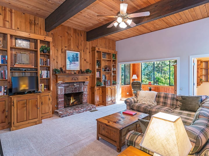 223 Forest Pines: Short Walk To Bike Path - Carson City, NV