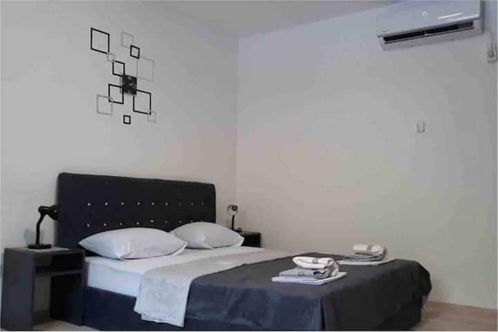Naar 1 - Cozy Apt+ Free Parking - Mostar