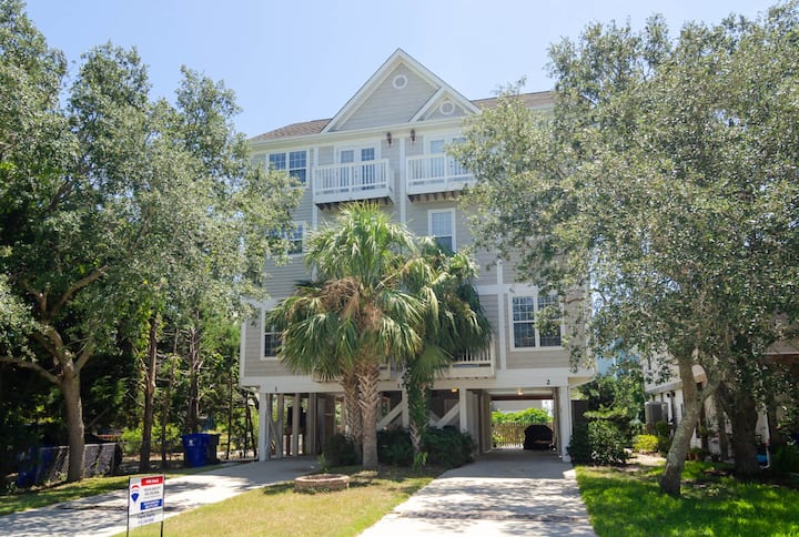4 Bedroom Upscale Duplex With A Pool - C020 - Carolina Beach, NC
