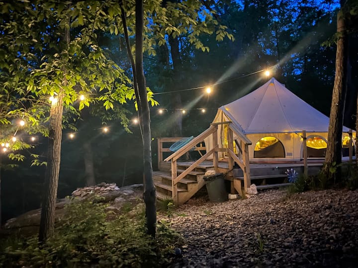 Dreamcatcher Tipi At Sundancekc - Watkins Woolen Mill State Park and State Historic Site, Lawson