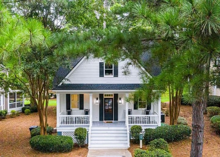 Pet Friendly Village Cottage With Dock Access! - Lake Oconee, GA