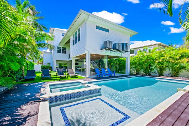 Pool And Putting Green! Near Beach - Blue Marlin - Anna Maria Beach, Anna Maria