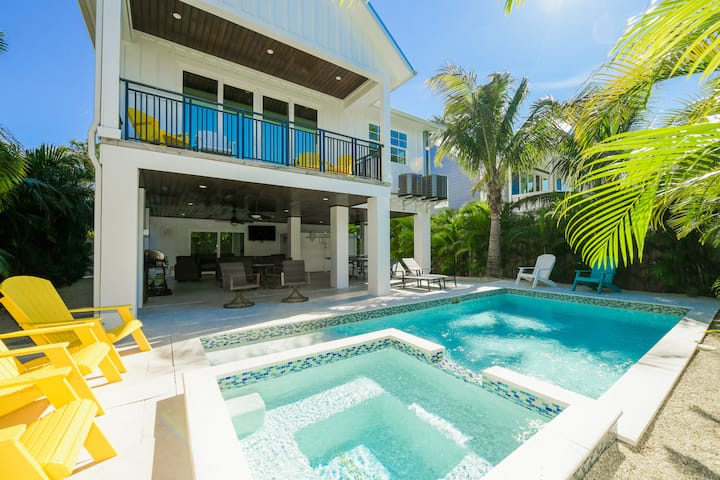 Luxury 4-bedroom Home Near Beach With Pool And Spa At Under The Sea, Anna Maria! - Holmes Beach, FL