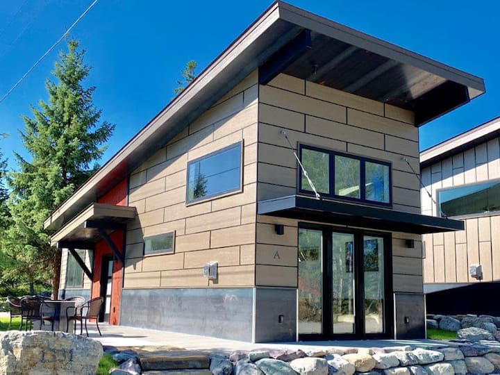 Good Medicine Luxury Cabin I By Golf Course - Whitefish, MT