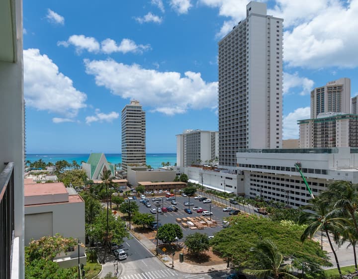 Wb Ocean View Free Parking, Beach Gear And More - Honolulu, HI