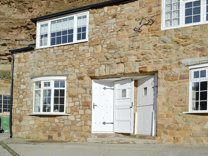 Rockpool Cottage - Staithes