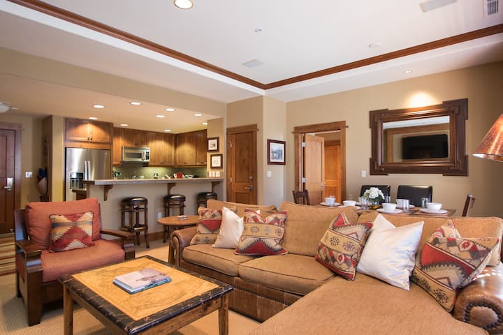 Third Floor Northstar Village Condo! Ski In/out - Sandy Beach Tahoe Vista