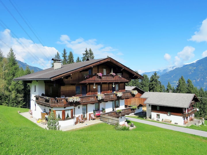 Luxner By Interhome - Kaltenbach