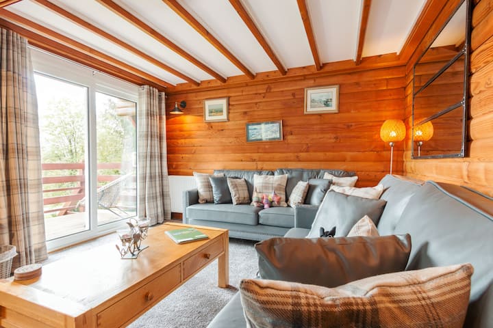 59 Barend, 3 Bedroom Lodge - Swimming & Golf - Kippford