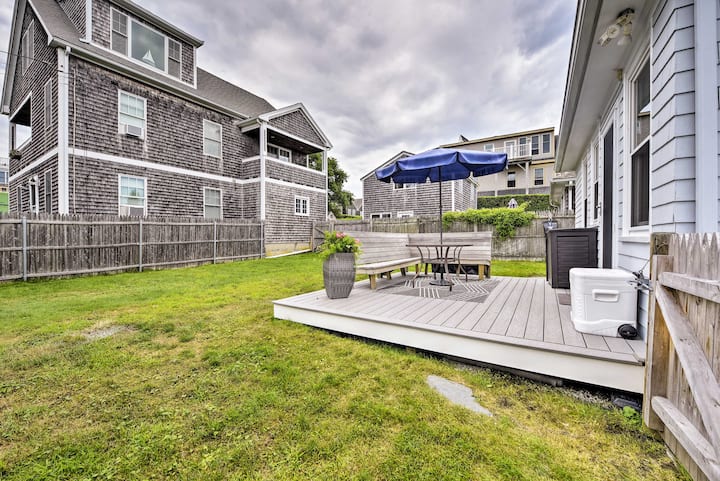 Idyllic Newport Area Cottage - Walk To First Beach - Newport, RI
