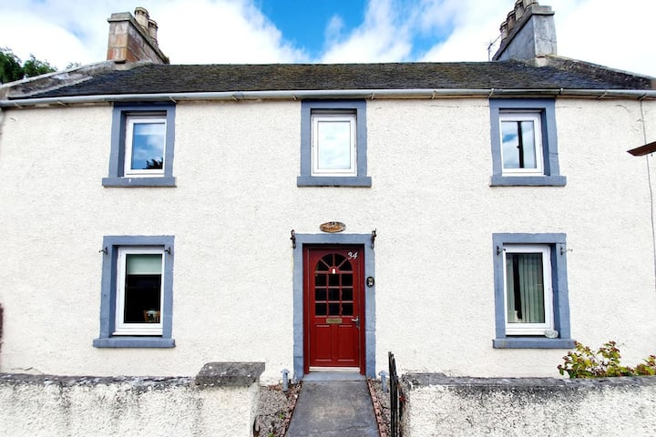 Marvellous Family Cottage Closeby River in Alness - Cottages for Rent ...