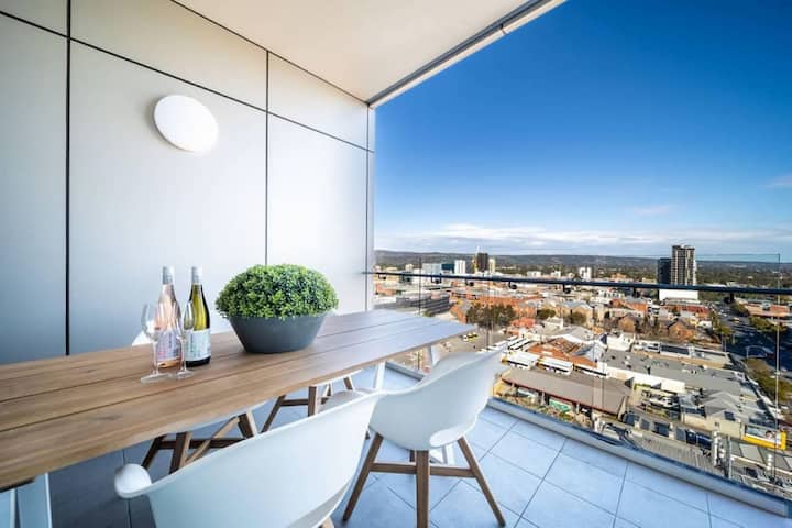 Divinity On Morphett—cbd Living With Skyline Views - Adelaide