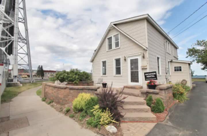 Duluth House | Best Location In Duluth - Duluth, MN