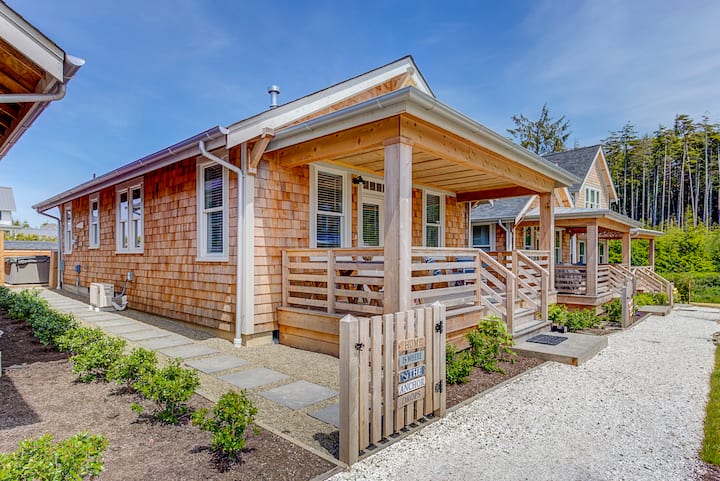 Seabrook's Resting Beach Place, A 2-bedroom Home! - Pacific Beach, WA