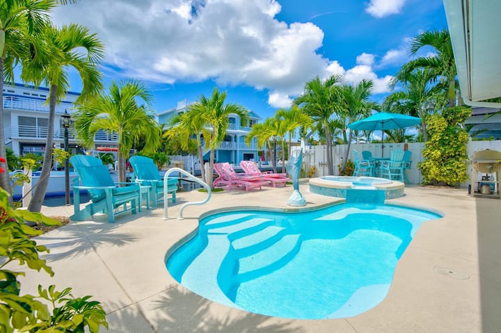 P10 - Charming 2 Bedroom, 2 Bath Duplex With Private Pool And Deep Water Dockage. - Marathon, FL