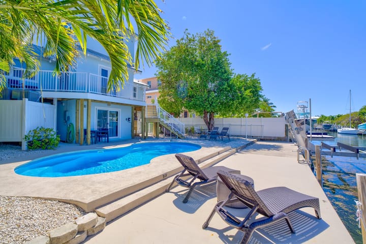 P46 - Beautiful Updated Home On The Gulf Side With Pool And Dock! - Florida Keys