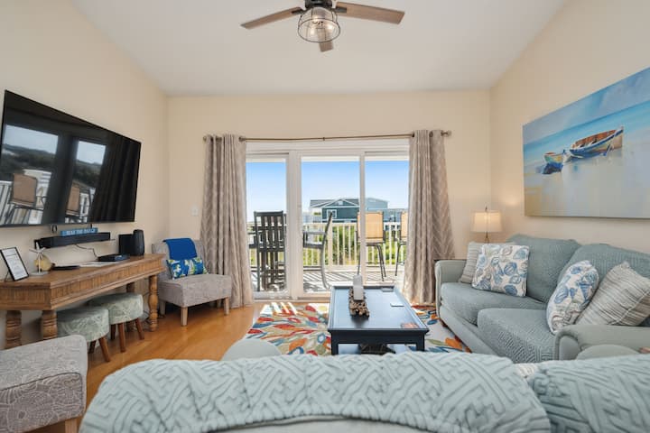Sea Tales: Ocean View Condo With Community Pool, - Bald Head Island, NC