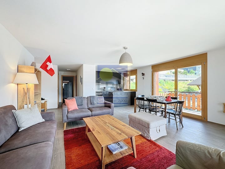 Beautiful 4.5 Pieces Room Apartment, As New, Wit - Leysin