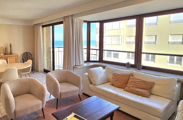 Ruim Appartement, Duinbergen Zeezicht Met Parking - Knokke-Heist
