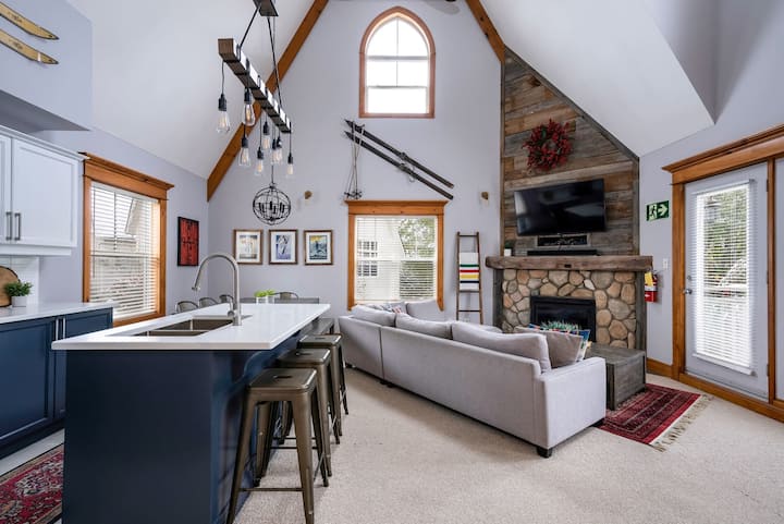 Lookout Lodge - Private Patio / Shuttle To Blue - Collingwood