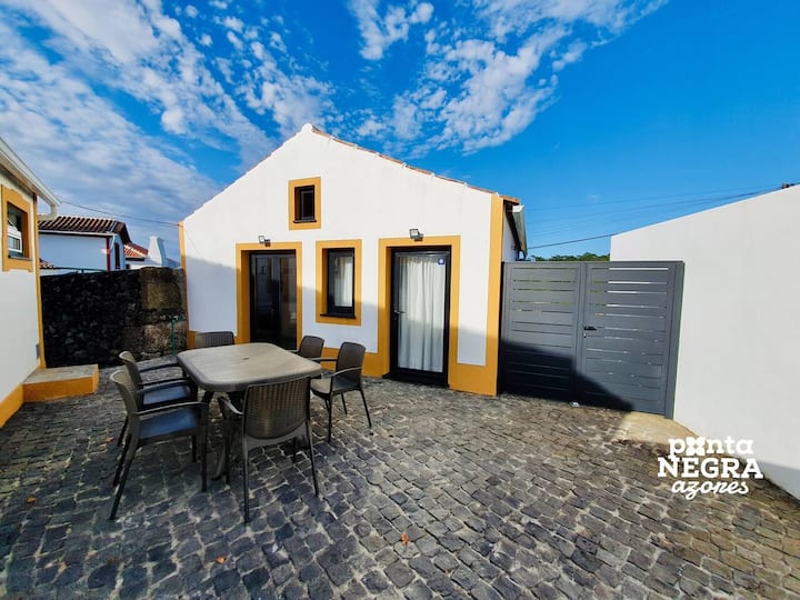 Casa Da Gente (T1) By Pontanegraazores - Azores