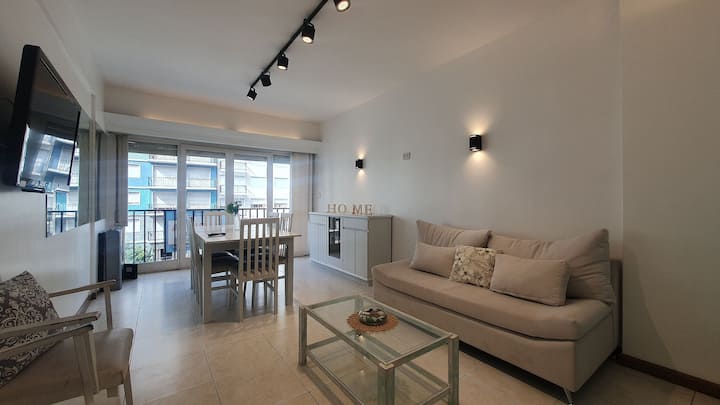 3 Rooms With Dependency Overlooking Plaza Colón - Mar del Plata