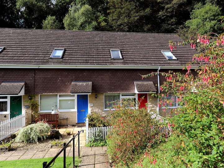 44 Fernhill Heights, Pet Friendly, With A Garden In Charmouth - Lyme Regis