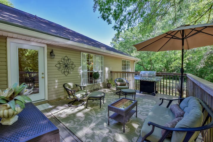 Houndstooth Cottage - Tuscaloosa, AL