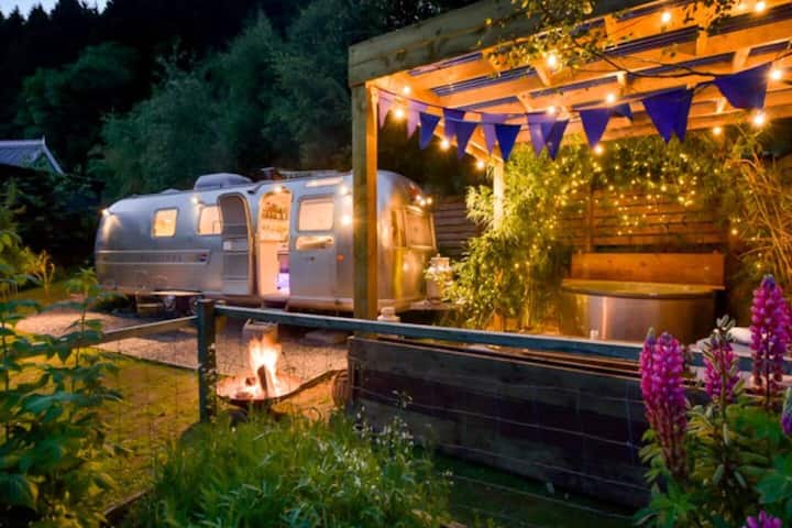 Stella A Luxury Vintage Airstream #Highlandspaces - Aberfeldy