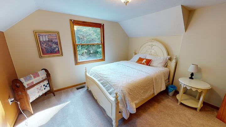 Cottage-salle De Bain Privée Séparée-standard-broo - Hocking County, OH