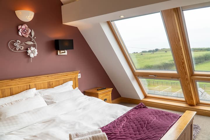 Primrose Cottage - 2 Bed Cottage With Hot Tub, Walk To The Beach. - Lancashire