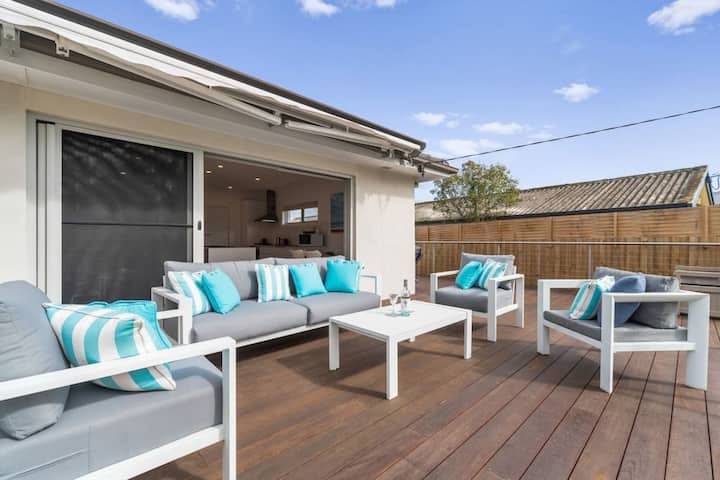 Mornington Beach House, Modern And Characterful. - Mornington