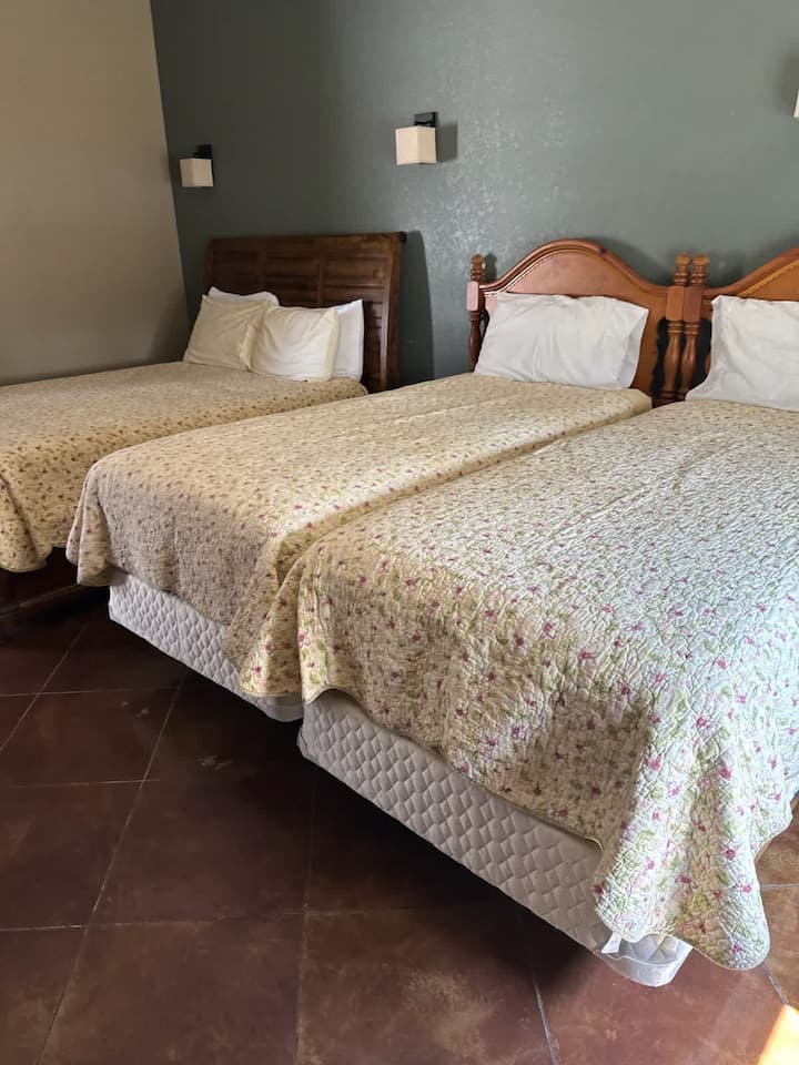 Quail Cove 7 | Lakefront Studio + Boat Slip - Shell Knob, MO