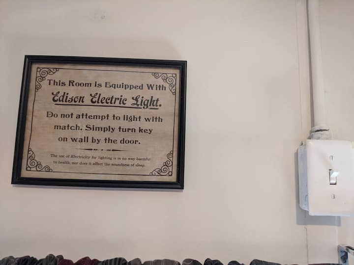 Southern Pacific Caboose At The Iron Horse Inn - Cle Elum, WA