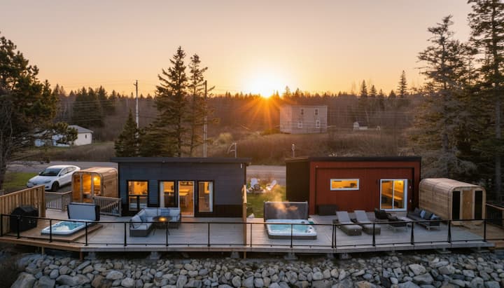 Luxury Oceanfront Retreats -Hot Tub- Sauna - Carters Beach