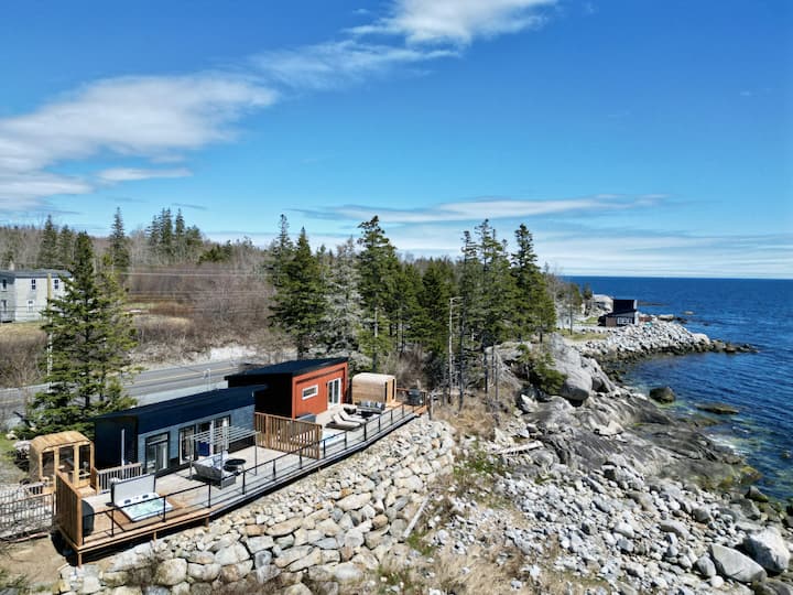 Luxury Oceanfront Retreats -Hot Tub- Sauna - Carters Beach