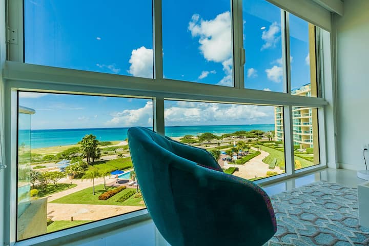 Oceanfront Paradise Condo For 6. - Aruba