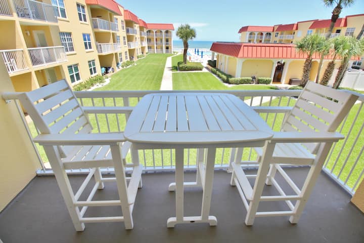 Cheery Condo With Great Amenities-point East 213 - New Smyrna Beach, FL