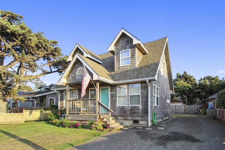 Monroe House - Cannon Beach, OR