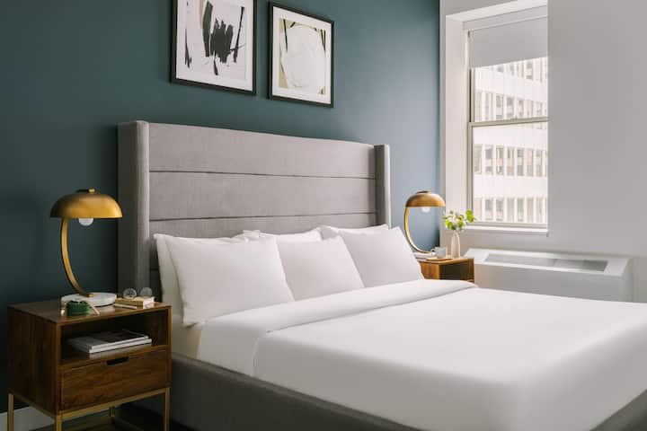 Sonder At One Platt | Spacious 2br Apt - Weehawken, NJ