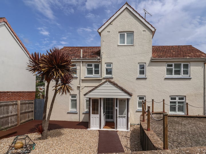 Kelly Bray - ライム・レジス