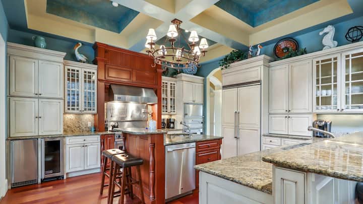 23 Pelican | 6 Bedroom Home In N Forest Beach - Tybee Island, GA