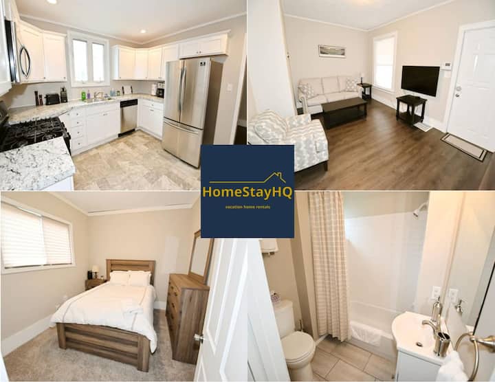 Walk To Notre Dame! 3 Bedroom 1.5 Bath Home (717) - South Bend, IN