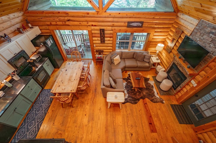 Cozy Cabin In Pines W/ Soothing Hot Tub - Maryland
