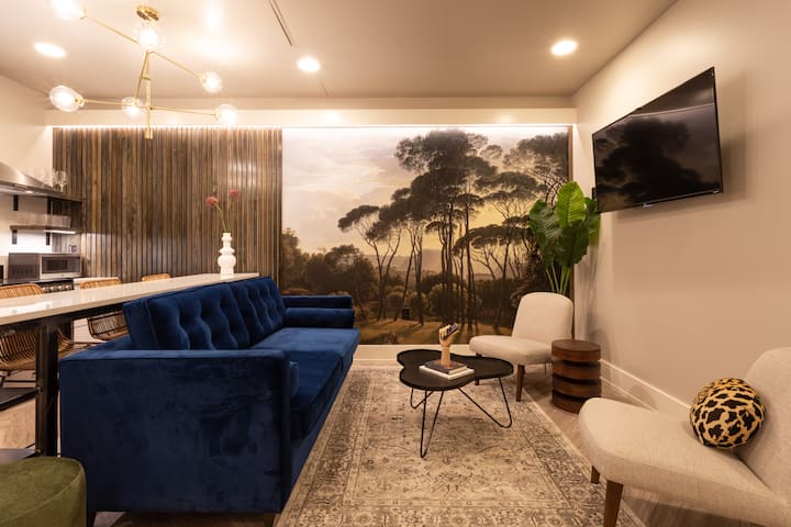 Modern Walkable Apt On Famous Ave Of The Arts 36 - Nashville, TN
